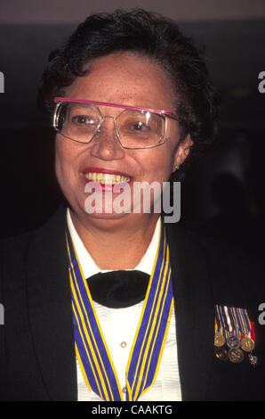 Oct 03, 2003; New York, NY, USA; Actress JAMIE-LYNN SIGLER with husband ...