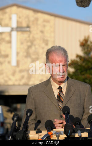 Sep 08, 2010 - Gainesville, Florida, USA - Rev. TERRY JONES, right ...
