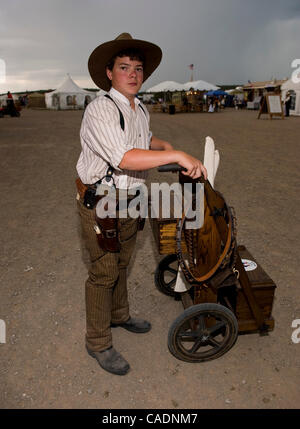 June 26, 2010 - Edgewood, New Mexico, USA - A competitor in mounted ...