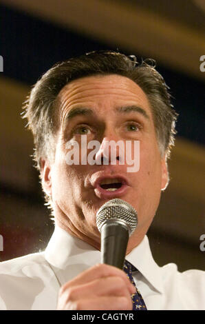 Former Massachusetts Governor and 2008 Republican presidential ...