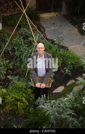Dec 20, 2007 - Berkeley, California, USA - Author MICHAEL POLLAN, 52 ...