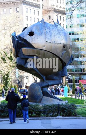 The Sphere by Fritz Koenig moved from the World Trade Center now in ...