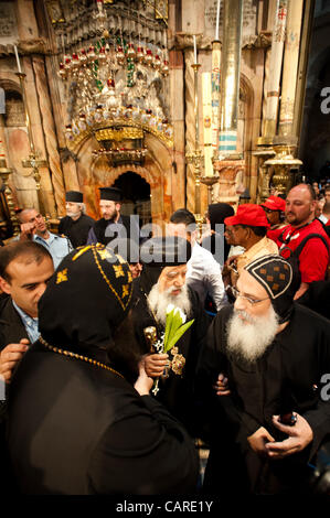 Coptic Orthodox Bishop of Jerusalem Anba Abraham Stock Photo - Alamy