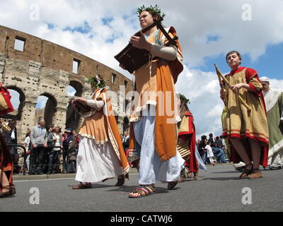 2765 Birthday - Birth of Rome celebrations by the colosseum, Rome Stock ...