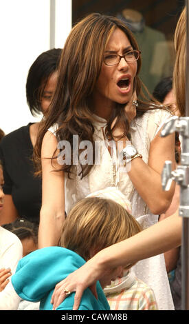 VANESSA MARCIL VANESSA MARCIL INTERVIEW FOR EXTRA TV LOS ANGELES ...