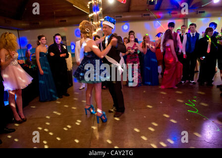 High school prom king and prom queen at a school prom Stock Photo - Alamy