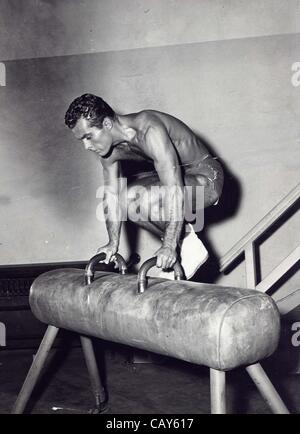 ROBERT CONRAD.Supplied by Photos inc.(Credit Image: Â© Supplied By ...