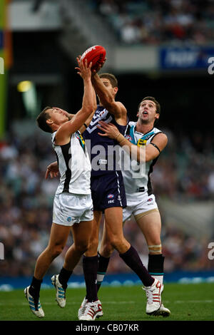 Power players during an AFL Port Adelaide Power training session at ...