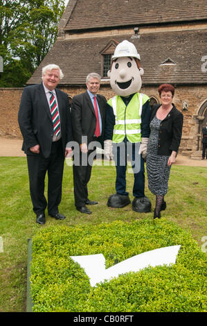Council Leader Roger Begy, Bill Murphy (BT) and Helen Briggs (CEO ...