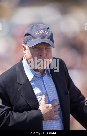 Mitt Romney visits San Diego with John McCain for a Memorial Day ...