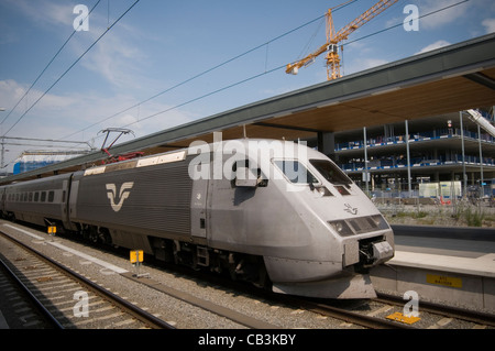 x2000 high speed swedish train trains tilting tilt leaning sweden ...