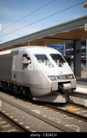 x2000 high speed swedish train trains tilting tilt leaning sweden ...