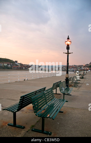 Whitby North Yorkshire Sunrise Harbor Harbour Pier Stock Photo - Alamy