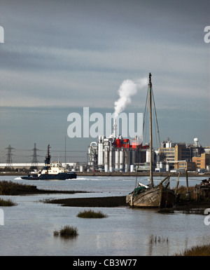 Proctor and Gamble chemical factory, West Thurrock, London Stock Photo ...
