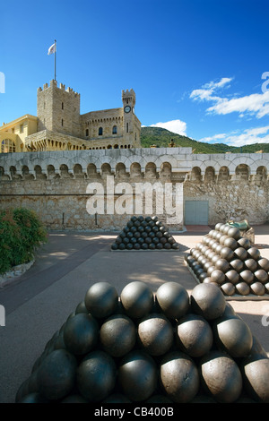 Monaco Royal Palace turret Stock Photo - Alamy