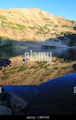 lake in Naturalist Basin, uinta mountains, utah Stock Photo - Alamy