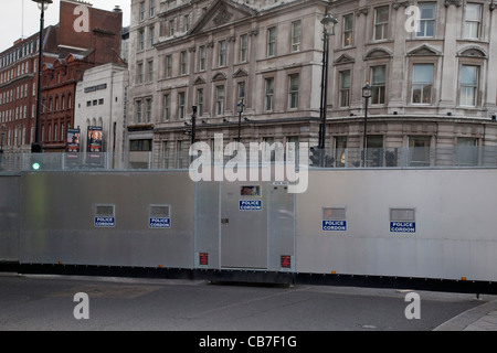 Police cordon blocks off Whitehall, London Stock Photo - Alamy