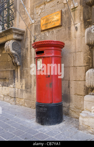 Traditional Red Post Box, Valletta, Malta Stock Photo - Alamy
