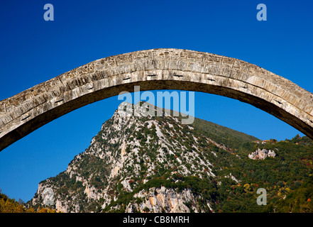 Plaka (or "Plakas") bridge, the largest single-arched stone bridge in ...