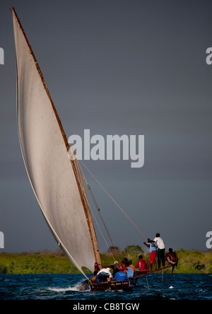 Dhow Race during Maulidi Festival in Lamu Kenya Stock Photo - Alamy