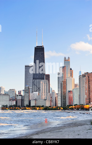 Chicago skyline at sunset viewed from North Avenue Beach Stock Photo ...