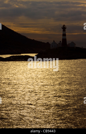 Landegode Lighthouse on the islet Store Eggeloysa, built in 1902 Stock ...