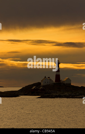 Landegode Lighthouse on the islet Store Eggeloysa, built in 1902 Stock ...