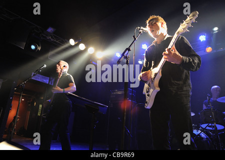 Graham Lewis and Colin Newman of Wire perform in Rome Stock Photo - Alamy