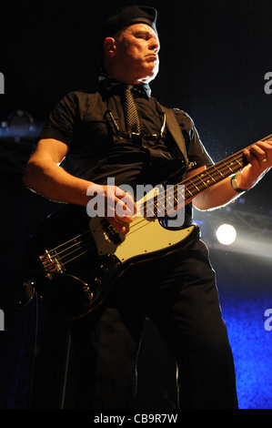 Graham Lewis of Wire performs in Rome Stock Photo - Alamy