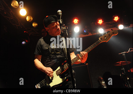 Graham Lewis of Wire performs in Rome Stock Photo - Alamy