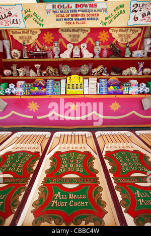 England, Traditional Fairground Ball Game Stock Photo - Alamy