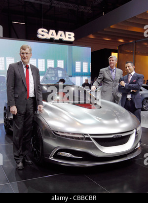 From left to right Jason Castriota, Executive Direcotr of Design ...