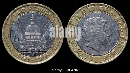 2005 GBP UK two pound coin with St Pauls cathedral Stock Photo - Alamy