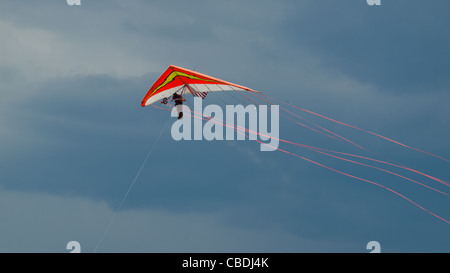 Dan Buchanan Hang Glider demonstration at the Rocky Mountain Airshow in ...