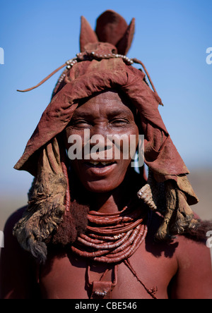 Himba woman with traditional body painting in Namibia Stock Photo - Alamy
