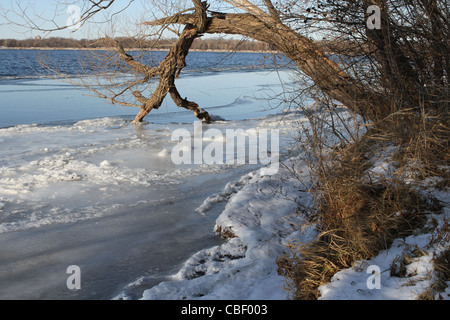 A partially frozen lake in Minneapolis, Minnesota Stock Photo - Alamy