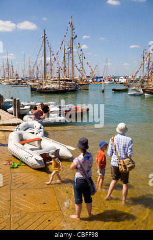 Old Gaffer, Classic Boat, Sunset, Yachts, Boats, Harbour, Yarmouth ...
