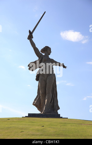 Statue of Mother Russia (Rodina-Mat'). Volgograd, Russia Vertical ...