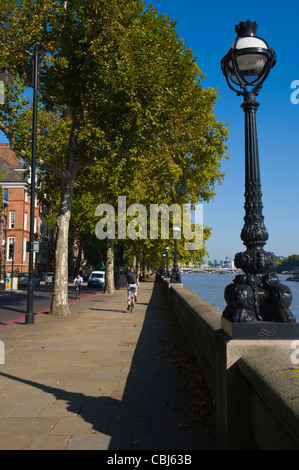 Chelsea Embankment riverside footpath Chelsea borough London England UK ...