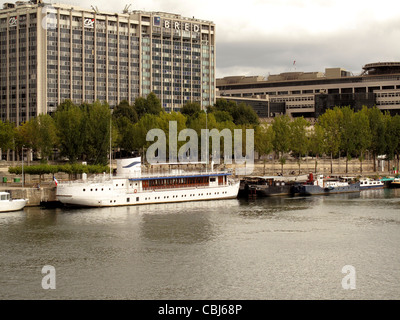 BRED bank Paris, France Stock Photo - Alamy