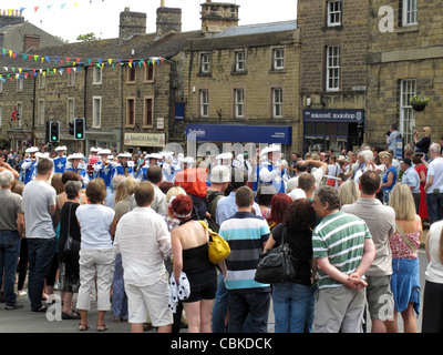 Crowds of spectators at the Bakewell Carnival Peak District Derbyshire ...
