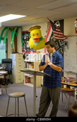 A California middle school Spanish teacher in a classroom decorated ...