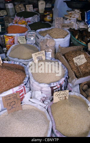 Sri Lanka; Kandy; market, grains shop, vendor Stock Photo - Alamy