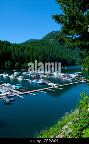 Beautiful scenic of Detroit Lake State Park with harbor marina with ...