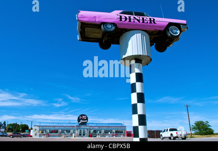 Lonely diner in middle of nowhere in Flagler Colorado with Pink ...