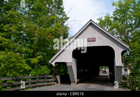 Quaint town village Woodstock Middle Covered Bridge of Woodstock ...