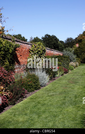 A SHRUBBERY IN AN HISTORIC WALLED ENGLISH COUNTRY GARDEN Stock Photo ...