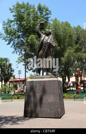 statue of Miguel Hidalgo, Miguel Hidalgo statue, statue, Miguel Hidalgo ...