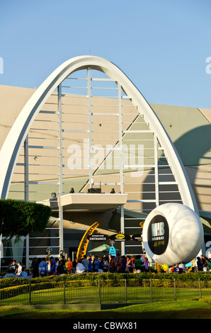Men in Black Alien Attack ride attraction Universal Studios Orlando ...