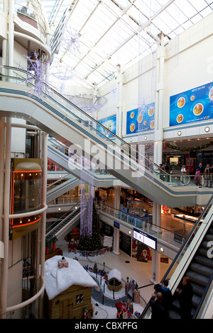 Escalators inside the Princes Quay Shopping Centre, Hull, North ...